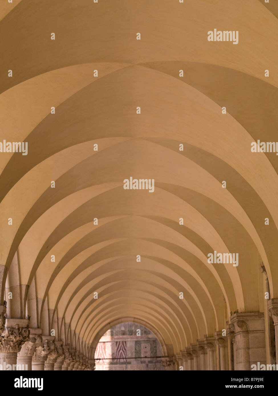Arched frames hi-res stock photography and images - Alamy