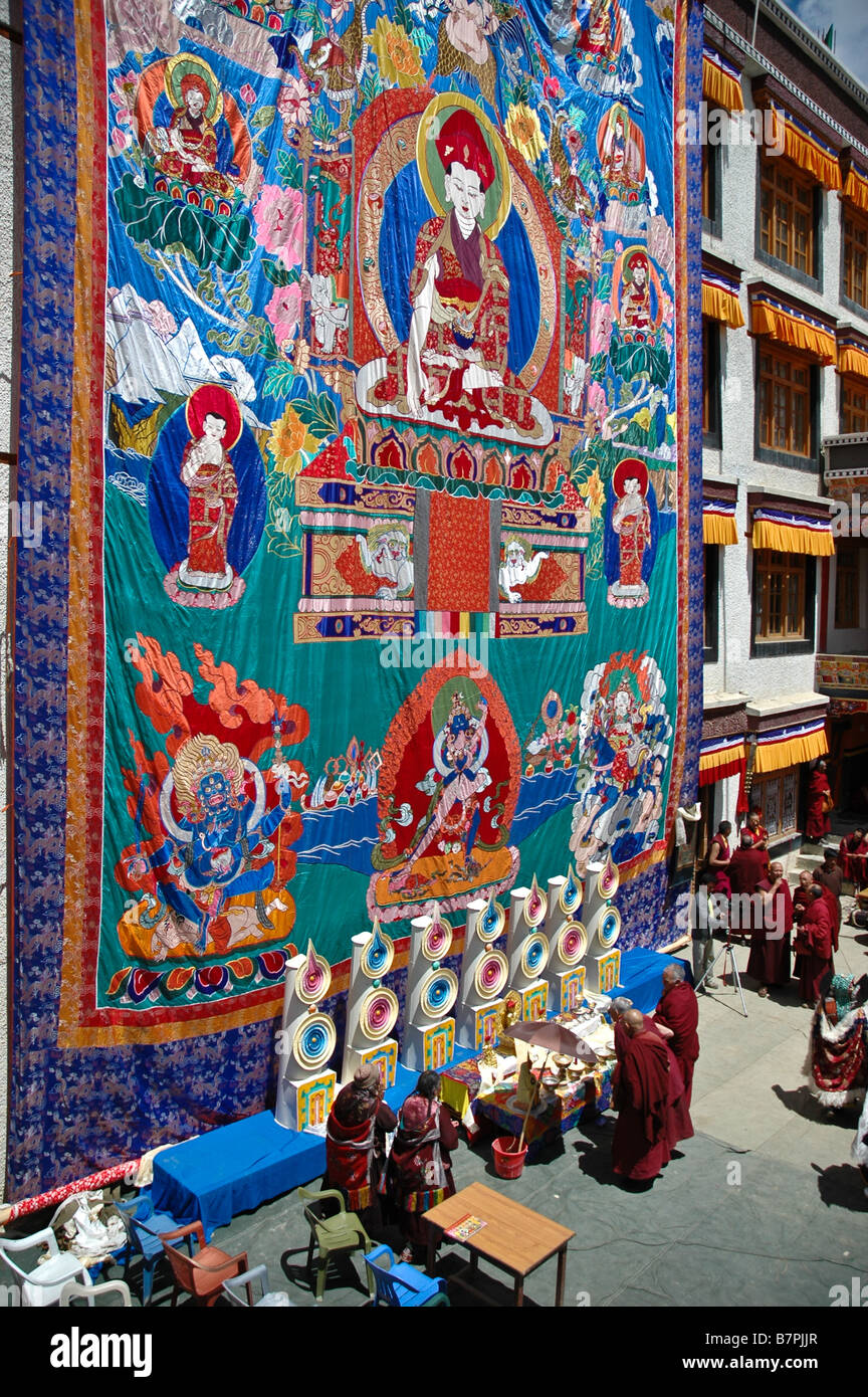 Tanka hi-res stock photography and images - Alamy