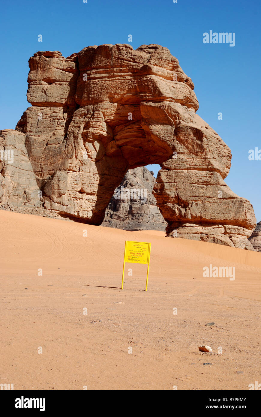 Tenere desert rock hi-res stock photography and images - Alamy