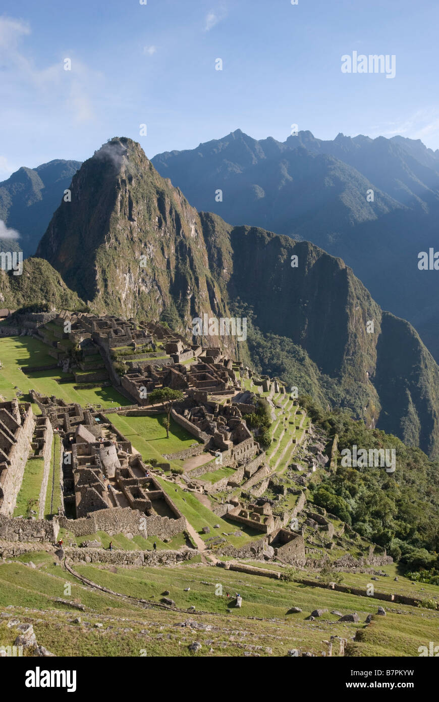 Machu pechu hi-res stock photography and images - Alamy
