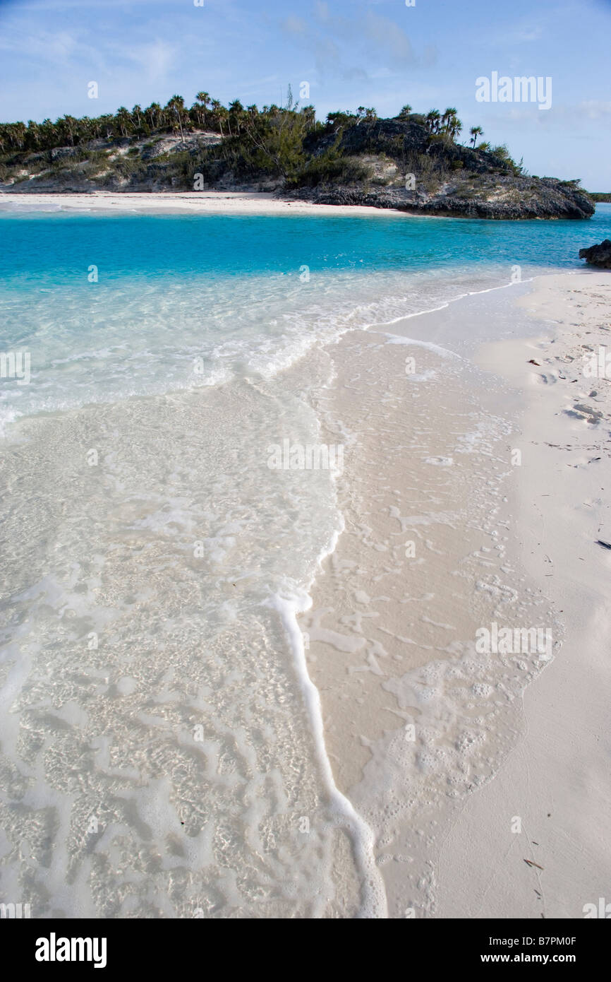 crystal waters in the Bahamanian Land Sea Park Stock Photo - Alamy