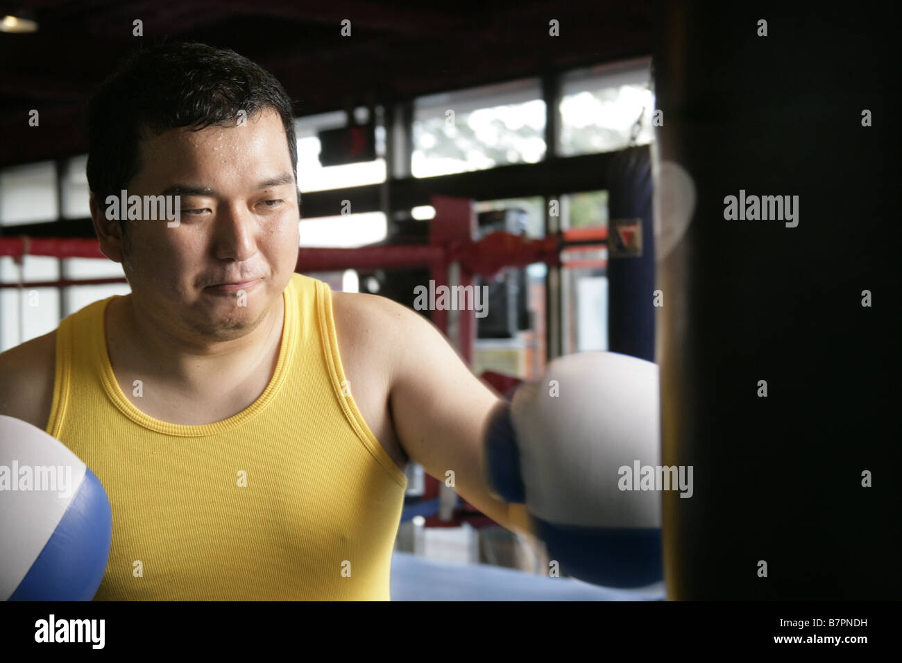A man boxing Stock Photo - Alamy