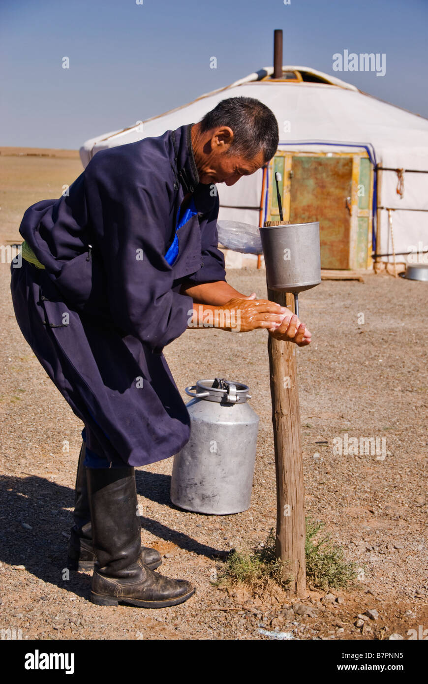 Mongolian washing after the task, Gobi desert, Mongolia Stock Photo - Alamy