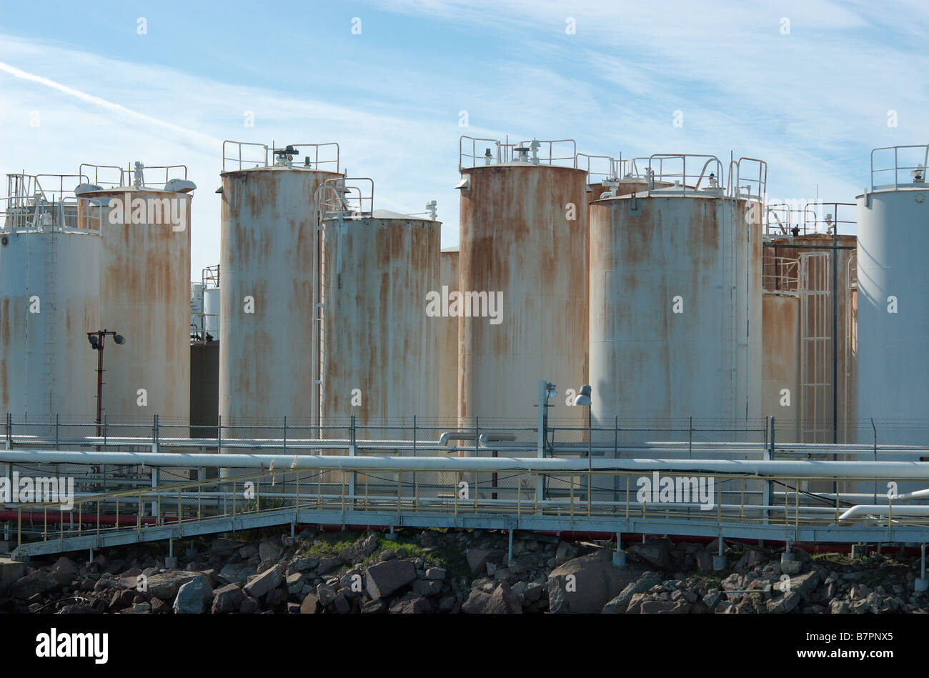 A group of oil containers in an oil refinery in the port of Los Angeles ...