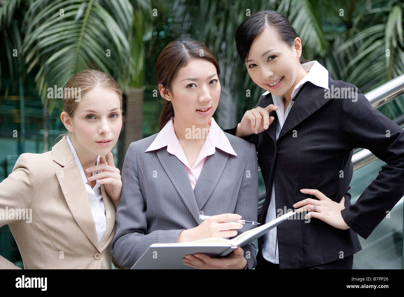 European native american meeting hi-res stock photography and images ...