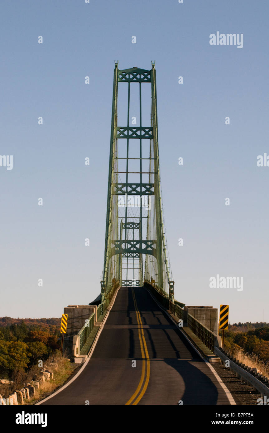 Deer isle bridge in maine hi-res stock photography and images - Alamy