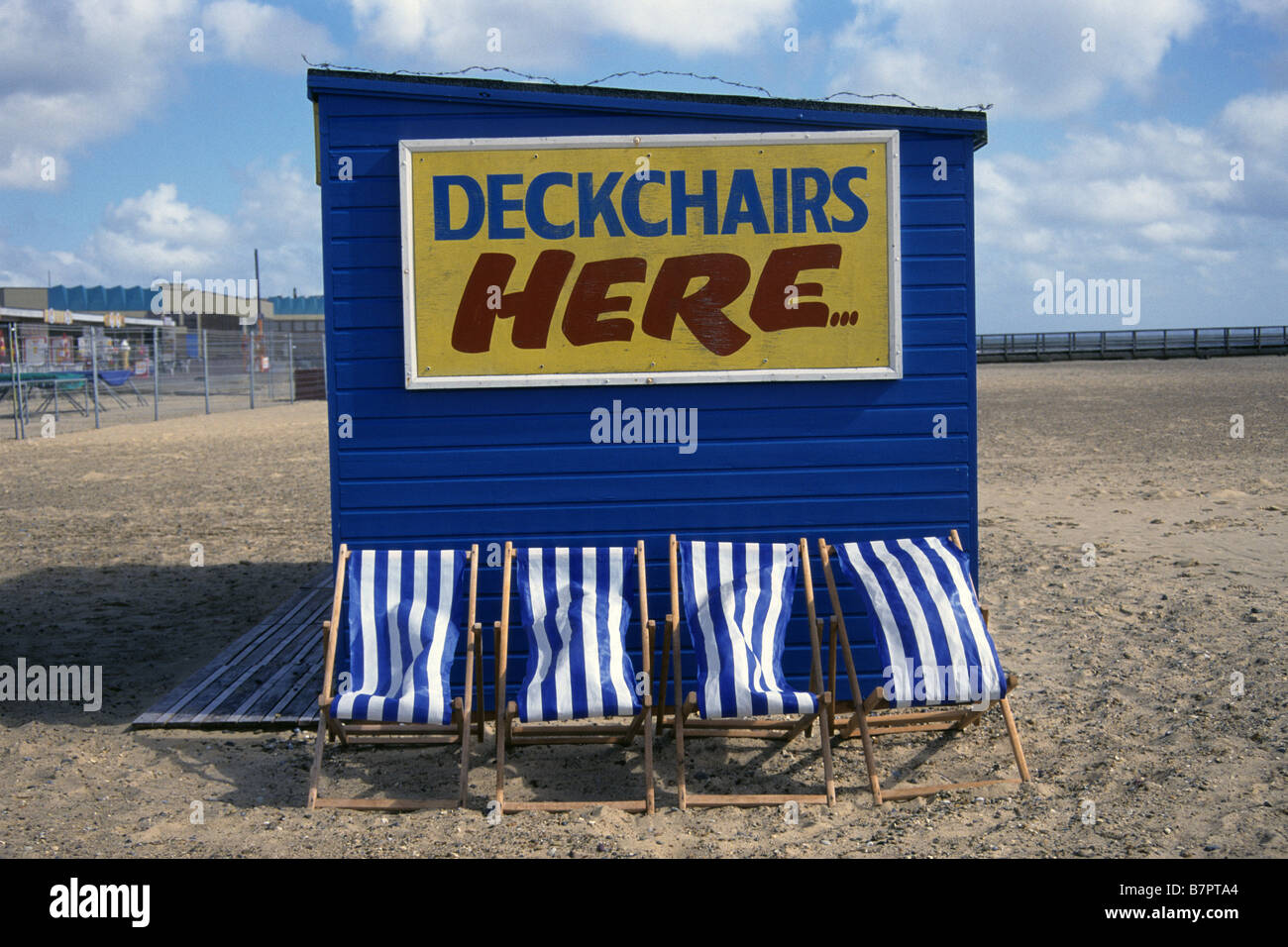 Seafront beach torquay uk hi-res stock photography and images - Alamy