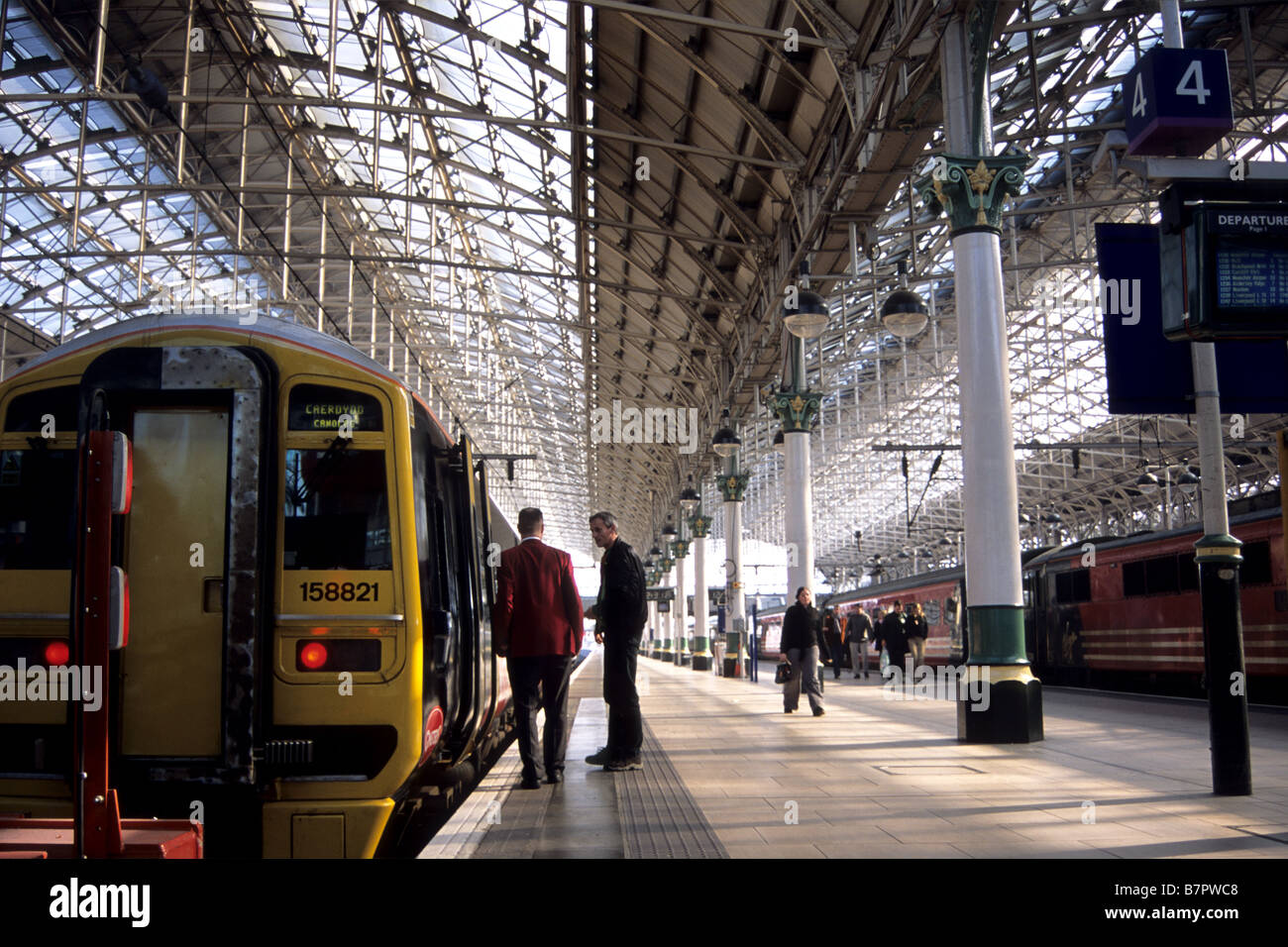 Piccadilly railway hi-res stock photography and images - Alamy