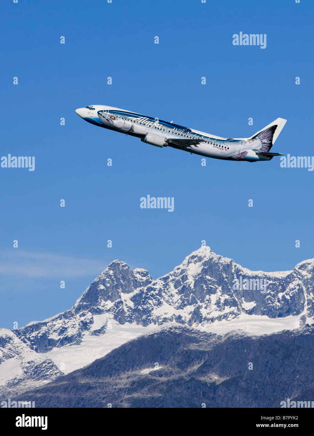 Alaska airlines plane hi-res stock photography and images - Alamy