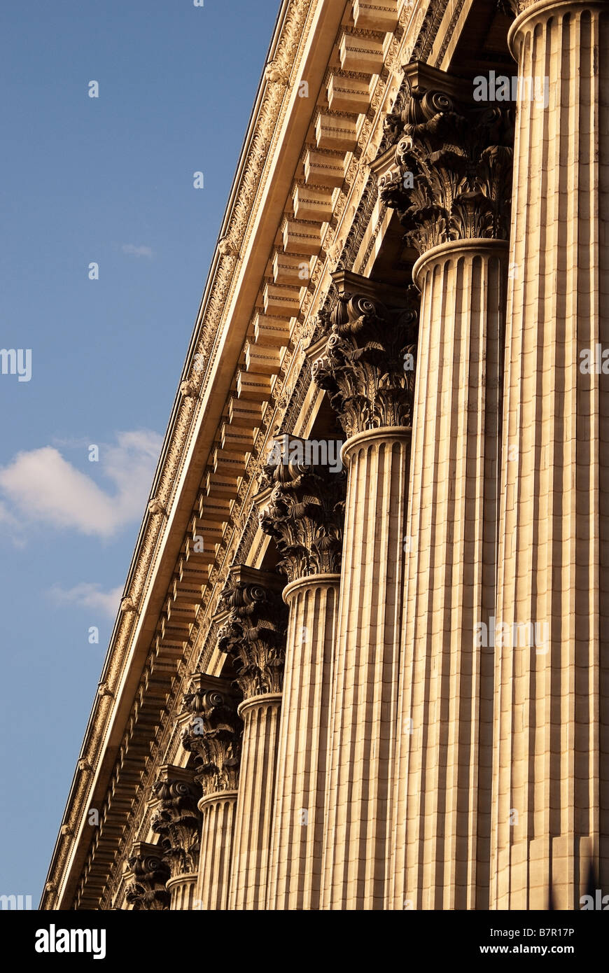 paris france columns Church de La Madeleine Stock Photo - Alamy
