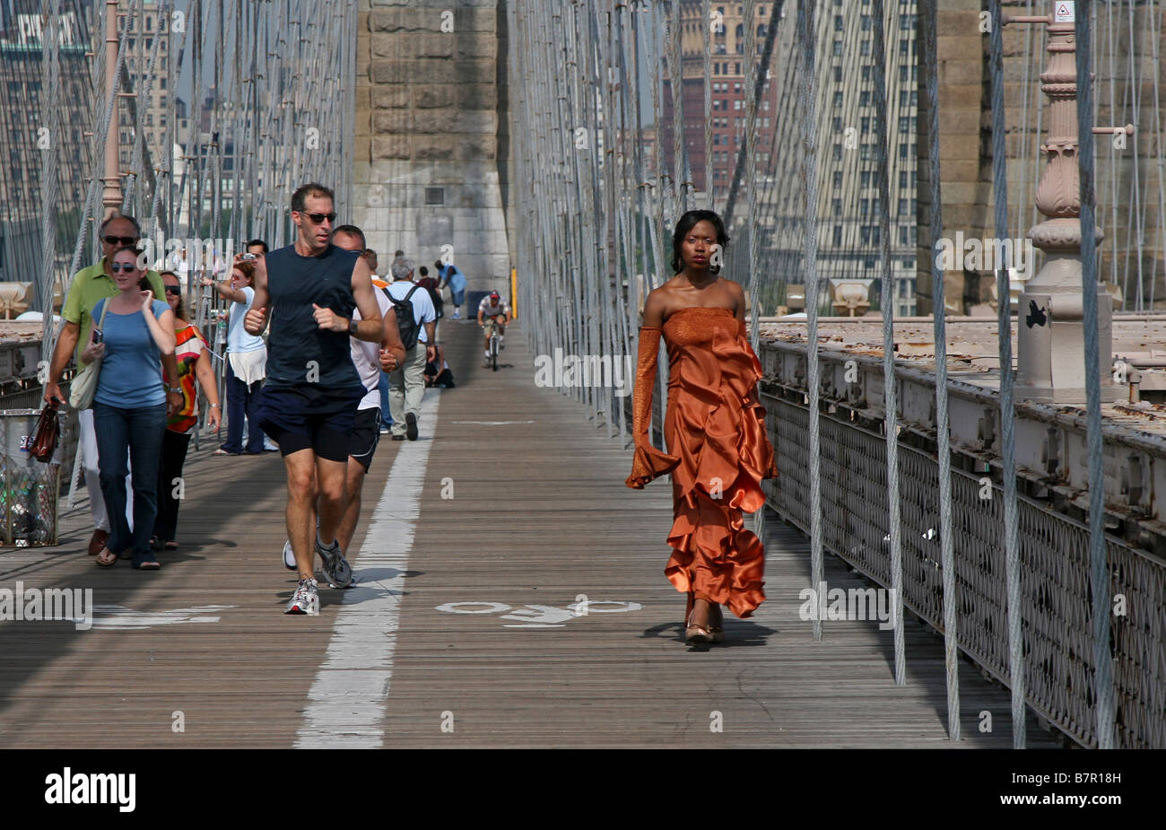 People running on brooklyn hi-res stock photography and images - Alamy