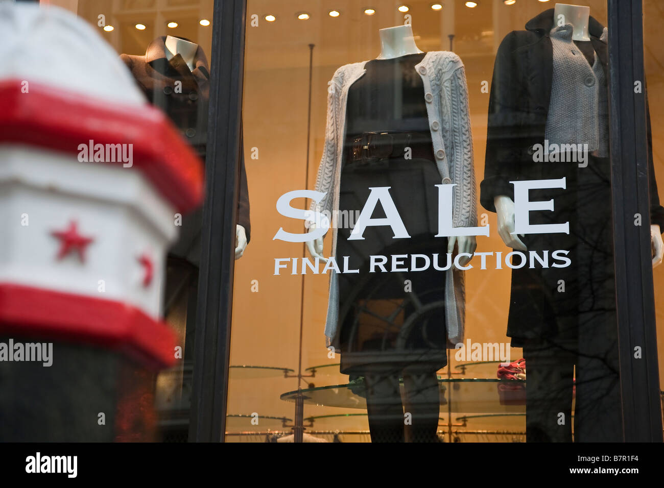 Shops along Cheapside in the financial district of the city of London ...