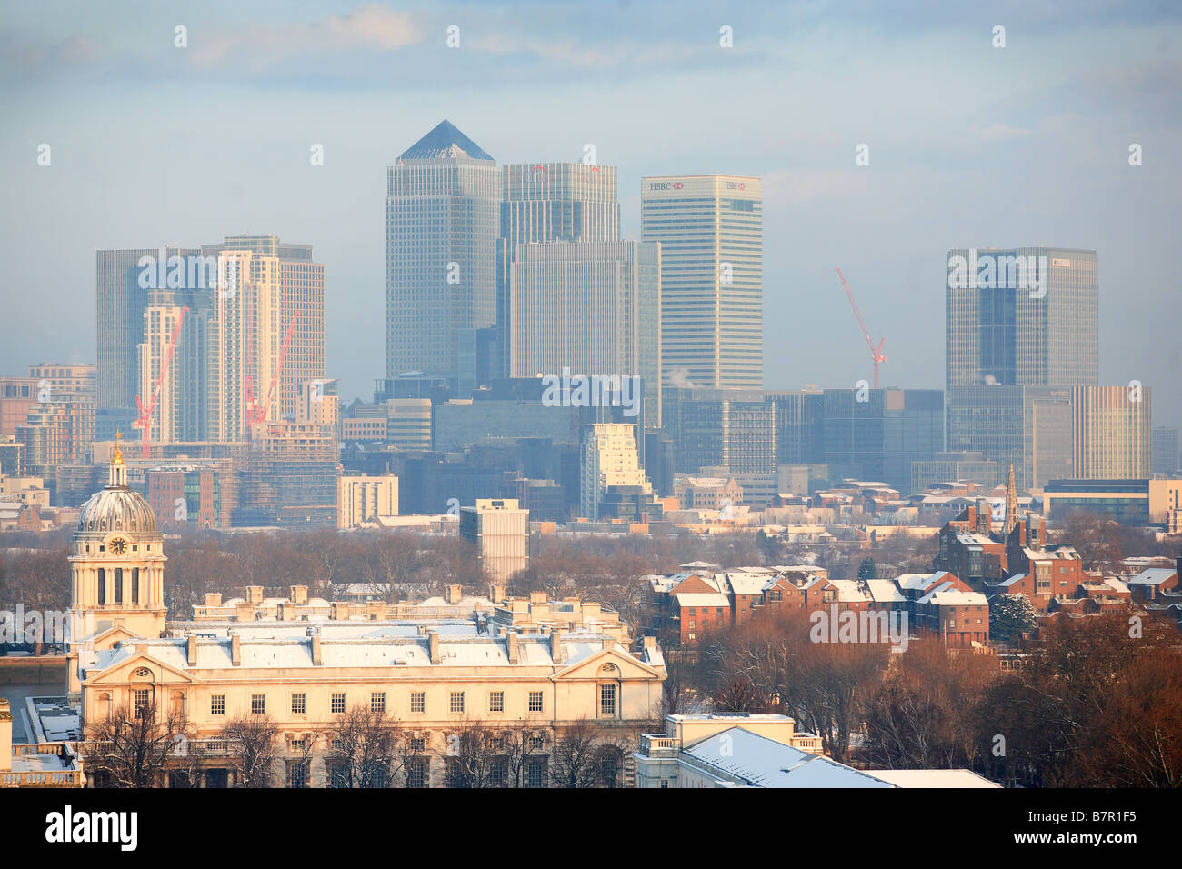 Snow greenwich uk hi-res stock photography and images - Alamy