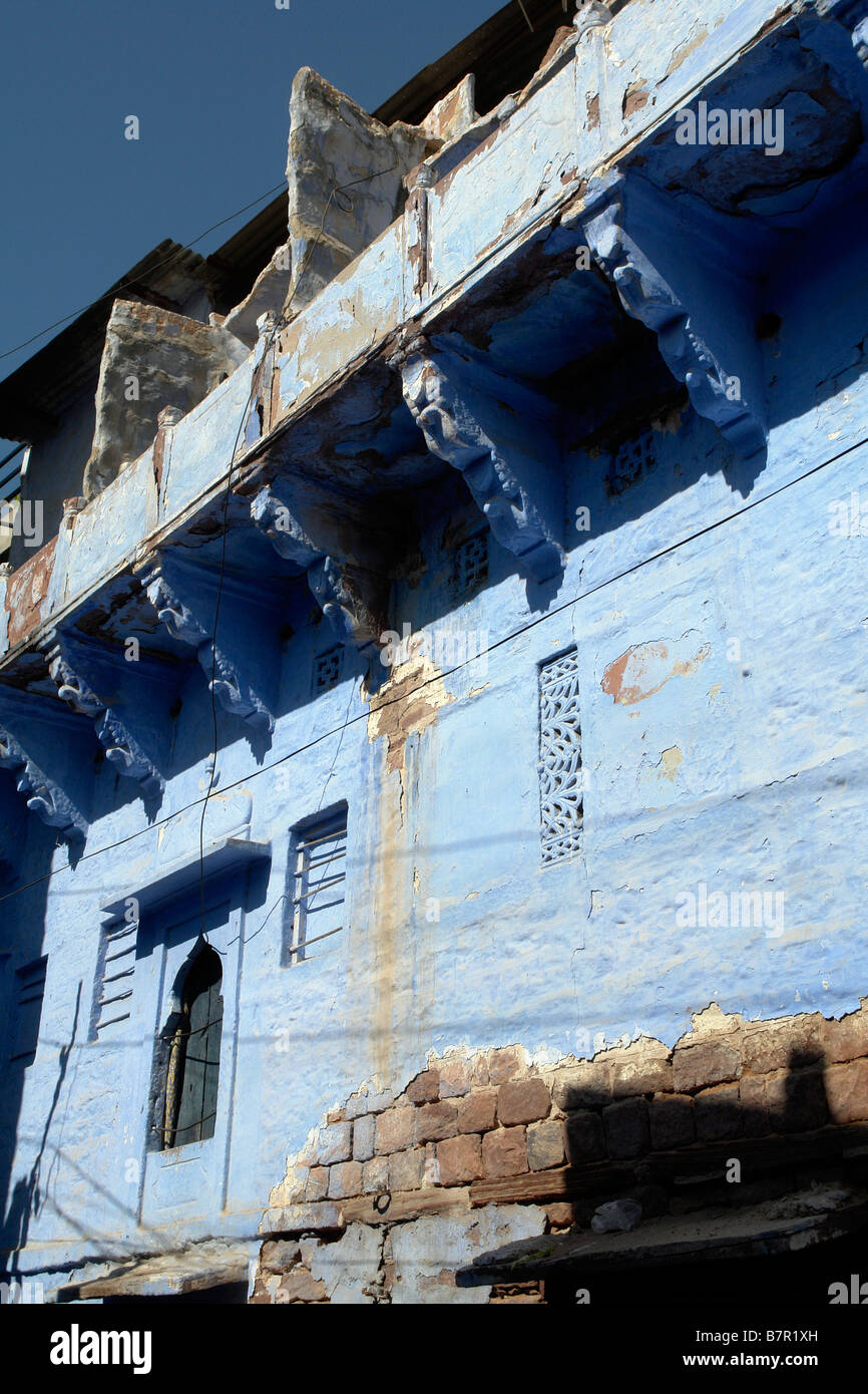 traditional brahmin housing painted blue in the old city of jodhpur ...