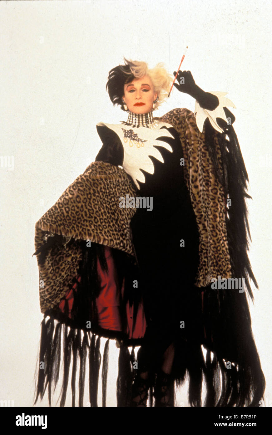 Cruella Deville Glenn Close Wallpaper