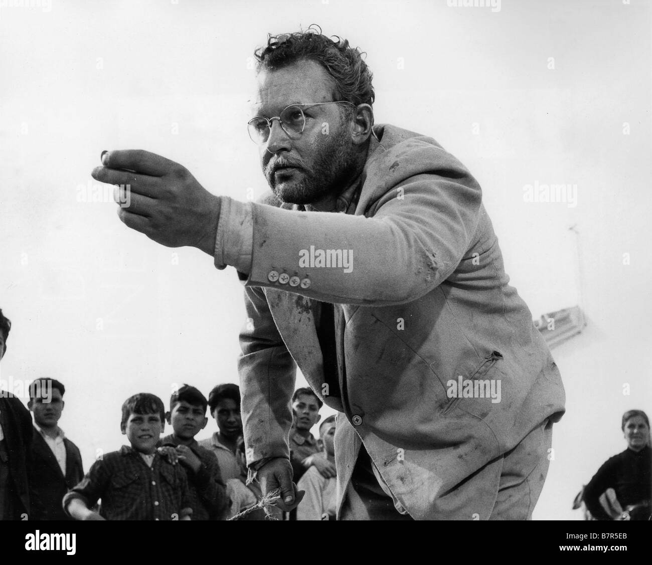 Frontière dangereuse Across the Bridge Year: 1957 - uk Rod Steiger ...