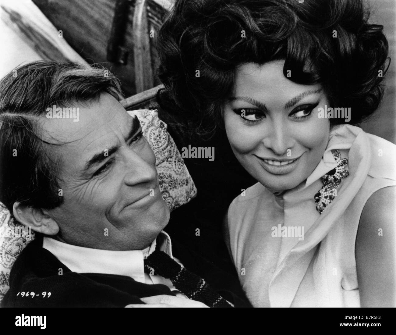 Sophia loren and gregory peck Black and White Stock Photos & Images - Alamy