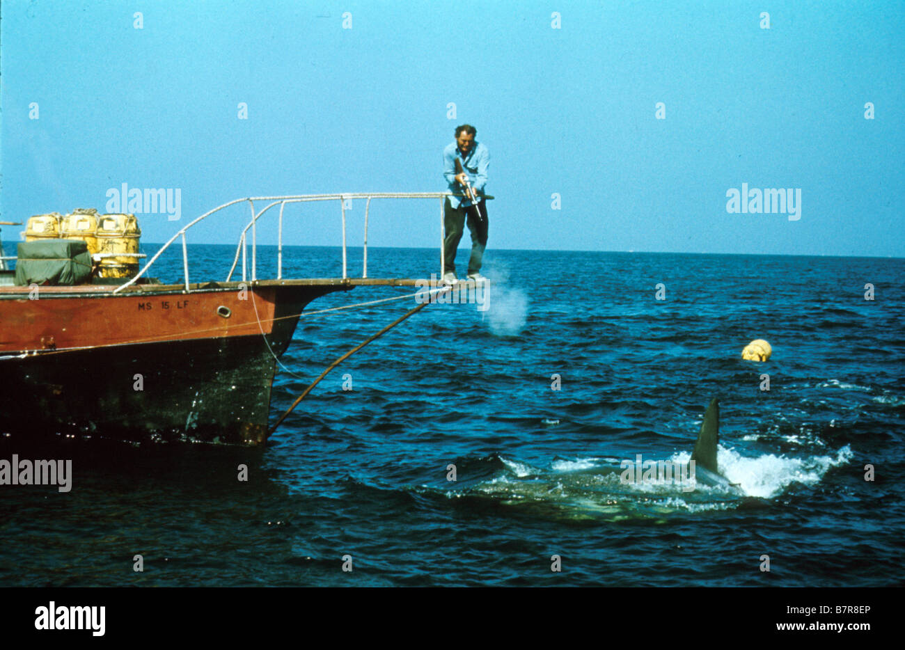Jaws 1975 cinema hi-res stock photography and images - Alamy