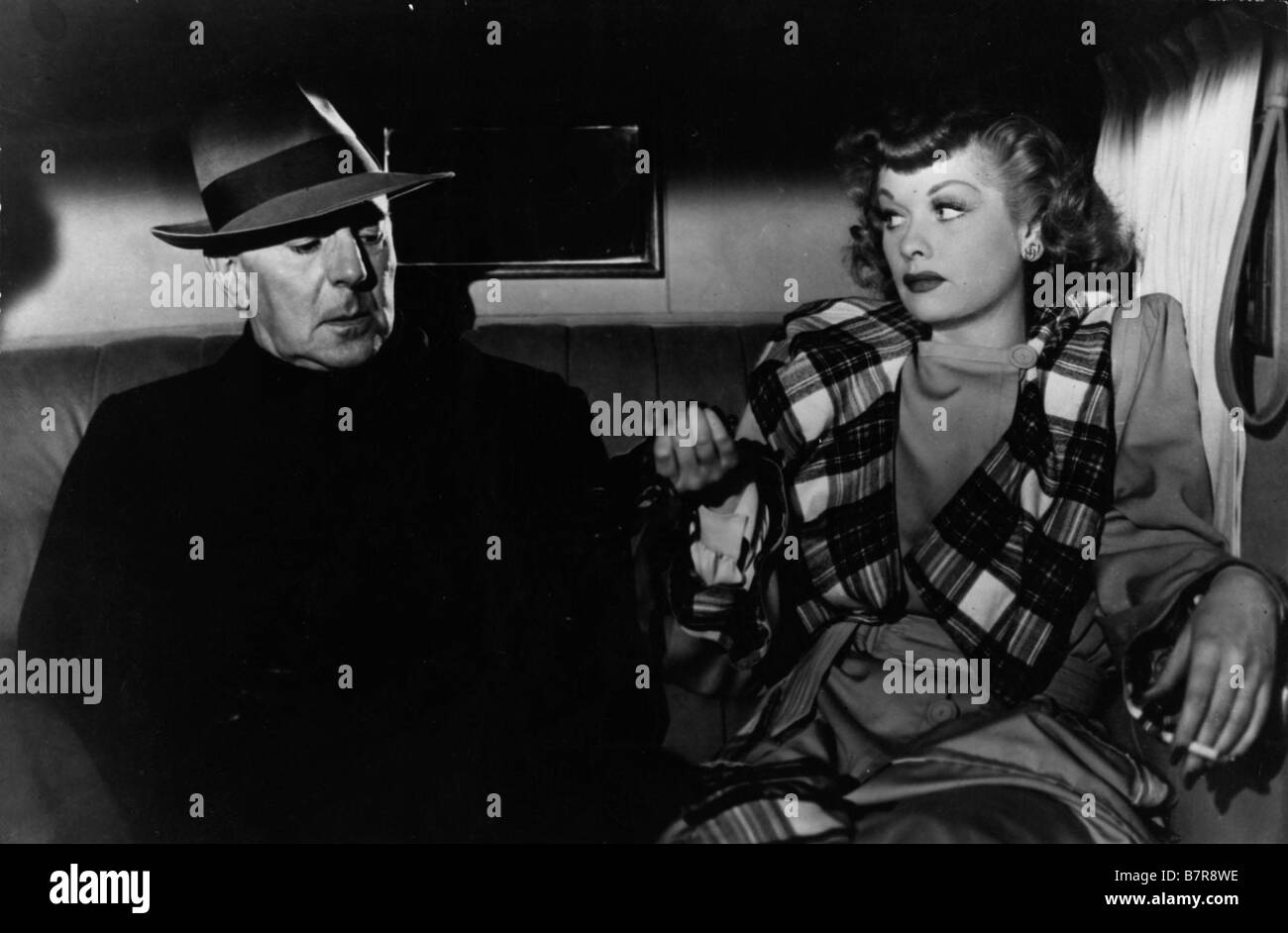 Lured Year: 1947 USA Director : Douglas Sirk George Sanders, Lucille ...