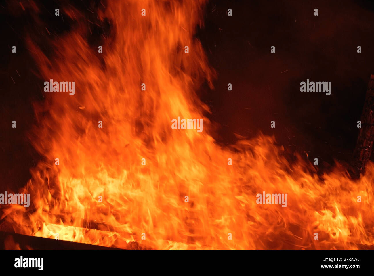 Blazing fire hi-res stock photography and images - Alamy