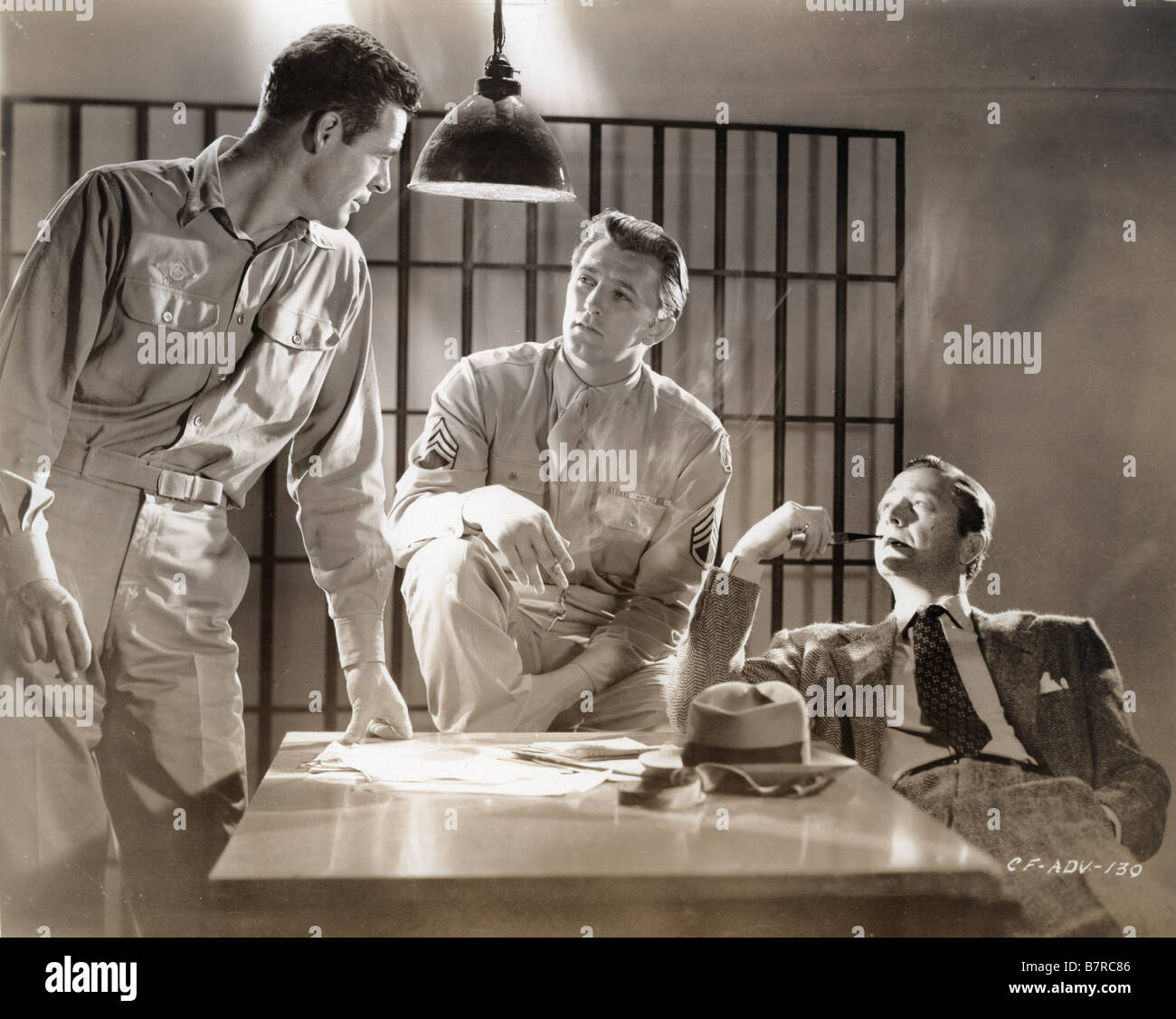 Crossfire 1947 robert ryan hi-res stock photography and images - Alamy