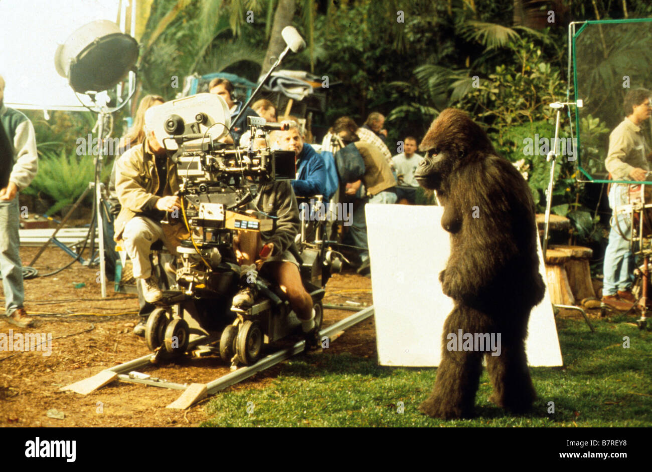 George of the Jungle Year: 1997 USA on the set Director: Sam Weisman ...