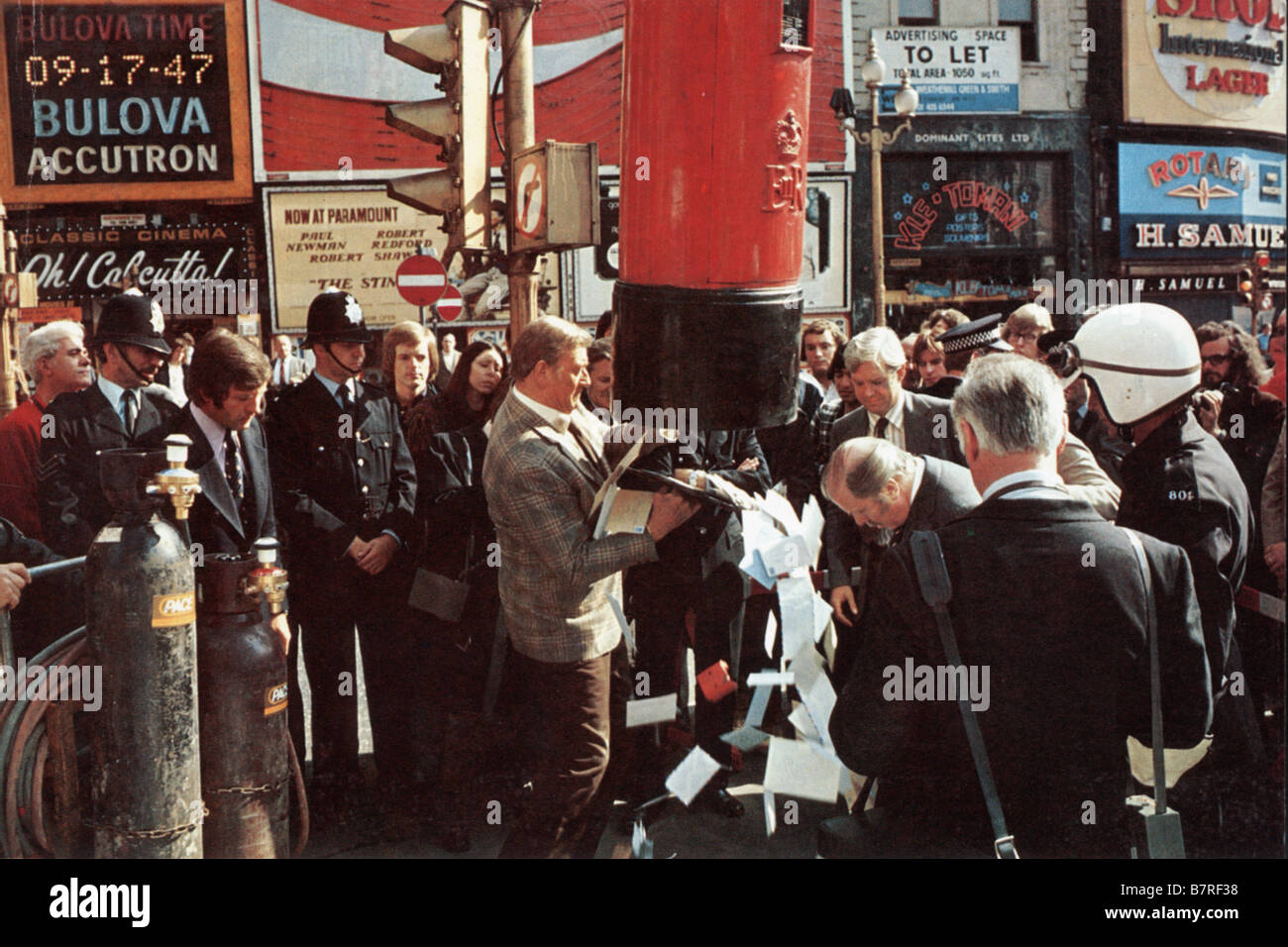 Brannigan brannigan Year: 1975 USA John Wayne Director: Douglas Hickox ...