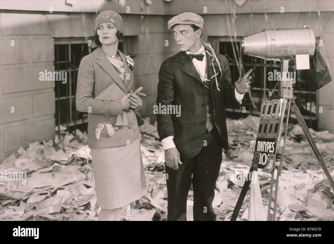 The Cameraman Year: 1928 USA Director: Edward Sedgwick Buster Keaton ...