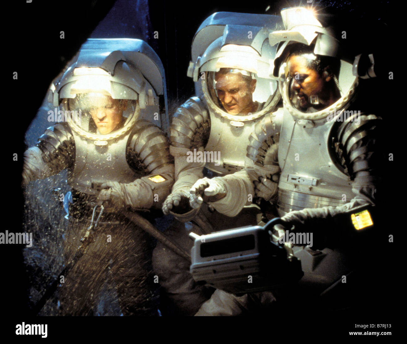 Deep impact 1998 hi-res stock photography and images - Alamy