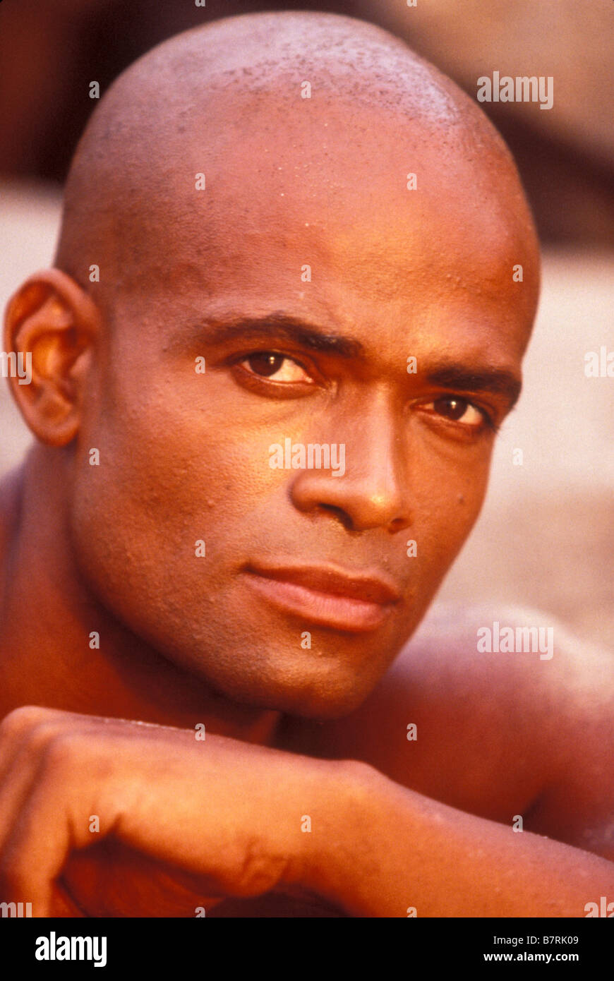 Solo Year: 1996 USA Mario Van Peebles Director: Norberto Barba Stock ...