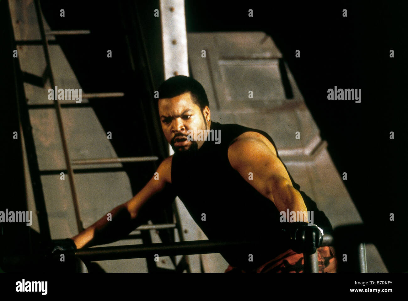 Ghosts of Mars Year: 2001 USA Ice Cube Director: John Carpenter Stock ...