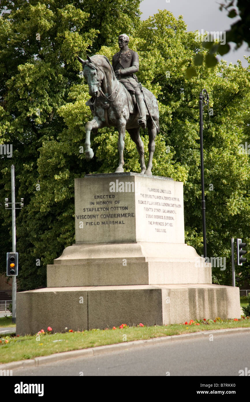Statue of Viscount Combermere outside Crown Court Building in Chester ...