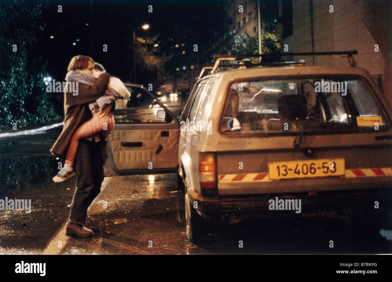 Broken wings Knafayim Shvurot Year: 2002 - Israel Director : Nir Bergman Stock Photo - Alamy