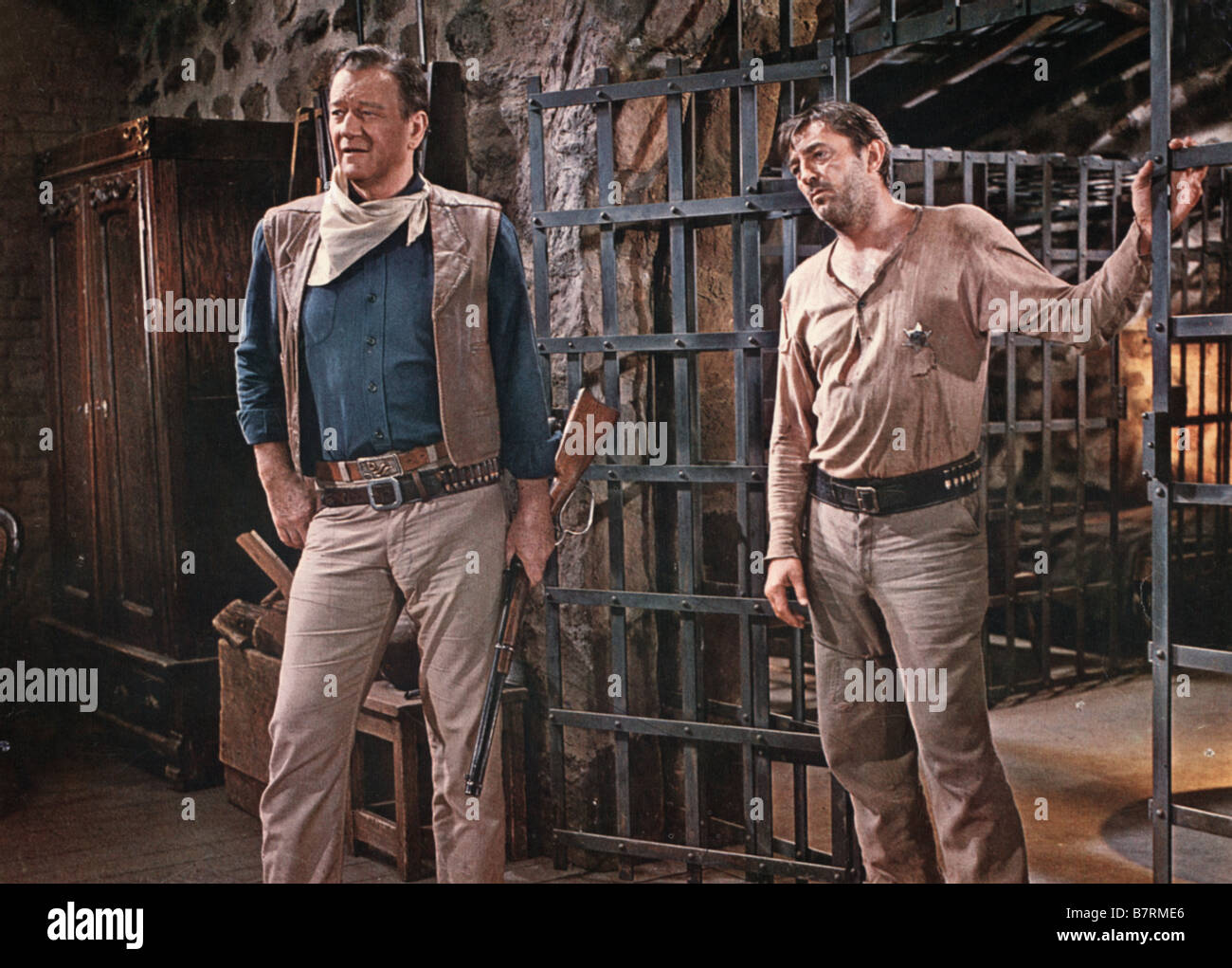 El Dorado Year: 1966 USA John Wayne, Robert Mitchum Director: Howard ...