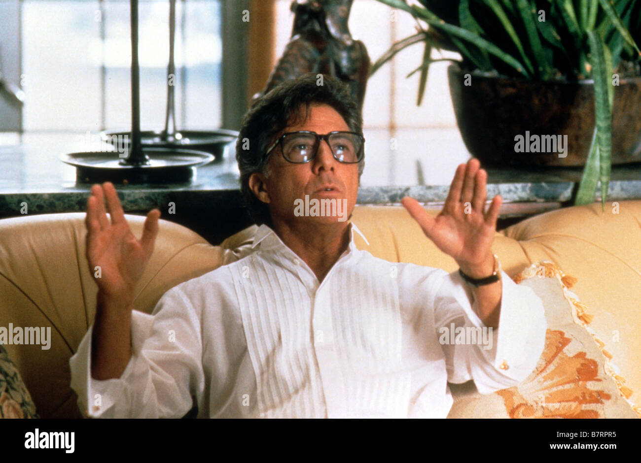 Wag the Dog Year: 1997 USA Dustin Hoffman Director: Barry Levinson ...