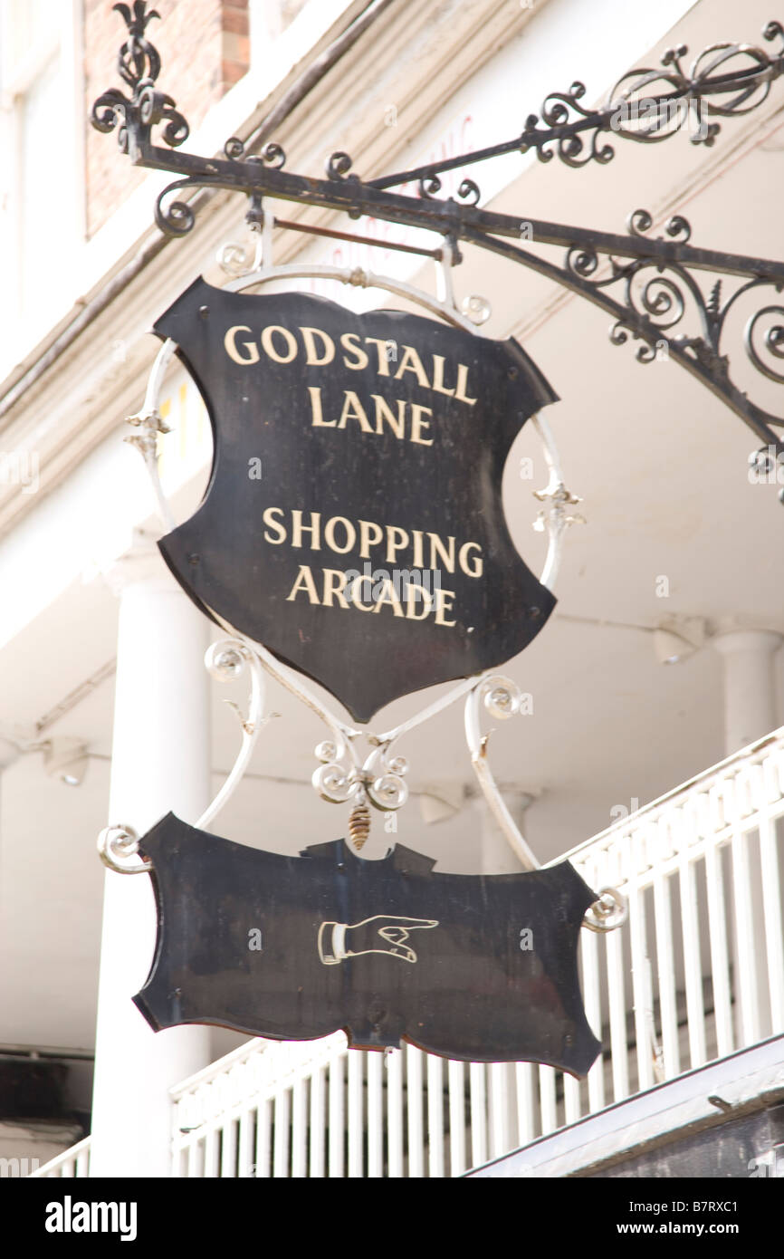 Godstall Lane Shopping Arcade in central Chester city, England Stock ...