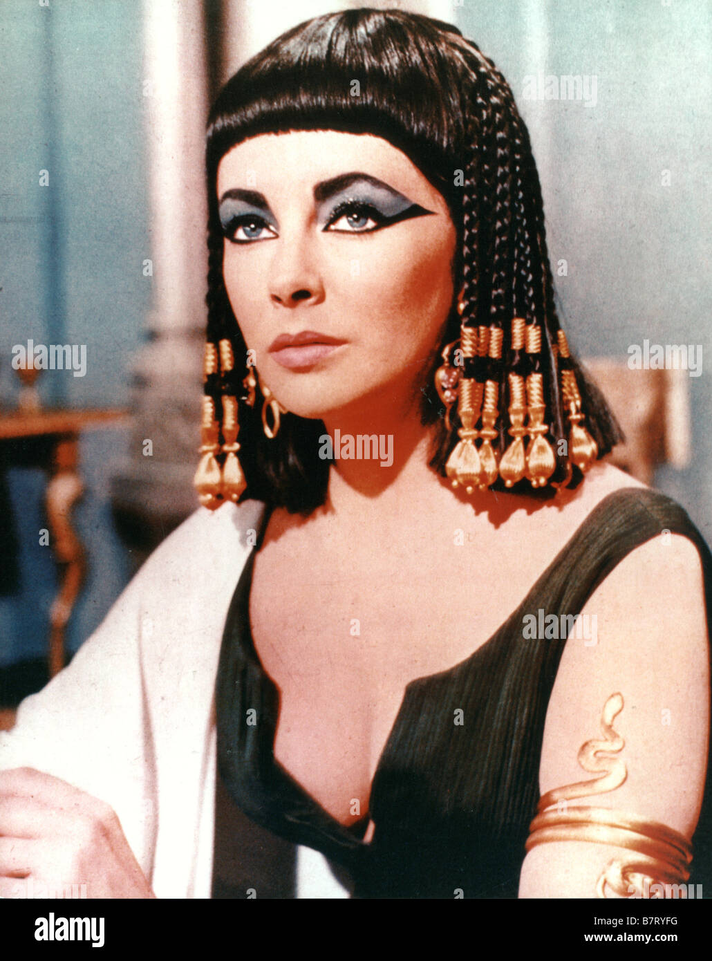 Cleopatra 1963 Elizabeth Taylor High Resolution Stock Photography and ...