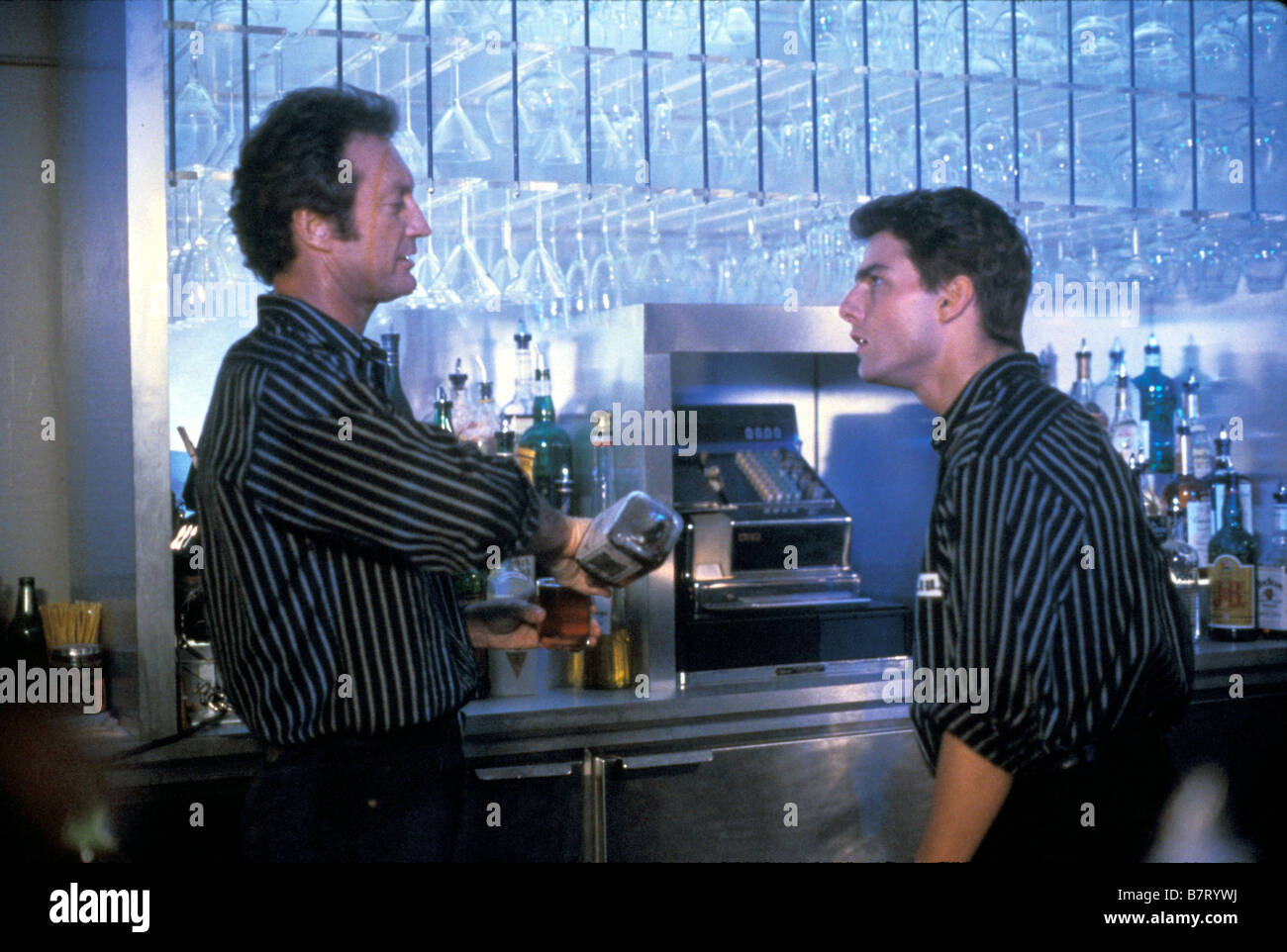 Tom cruise bryan brown cocktail hi-res stock photography and images - Alamy