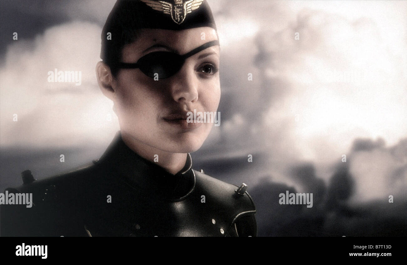 Angelina jolie sky captain world hi-res stock photography and images ...