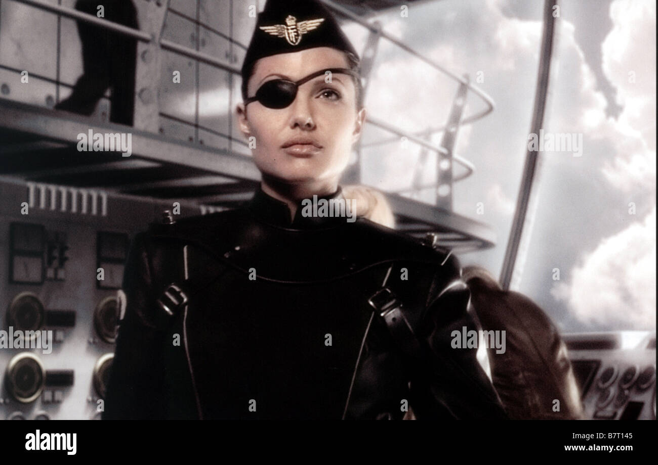 Angelina jolie sky captain world hi-res stock photography and images ...