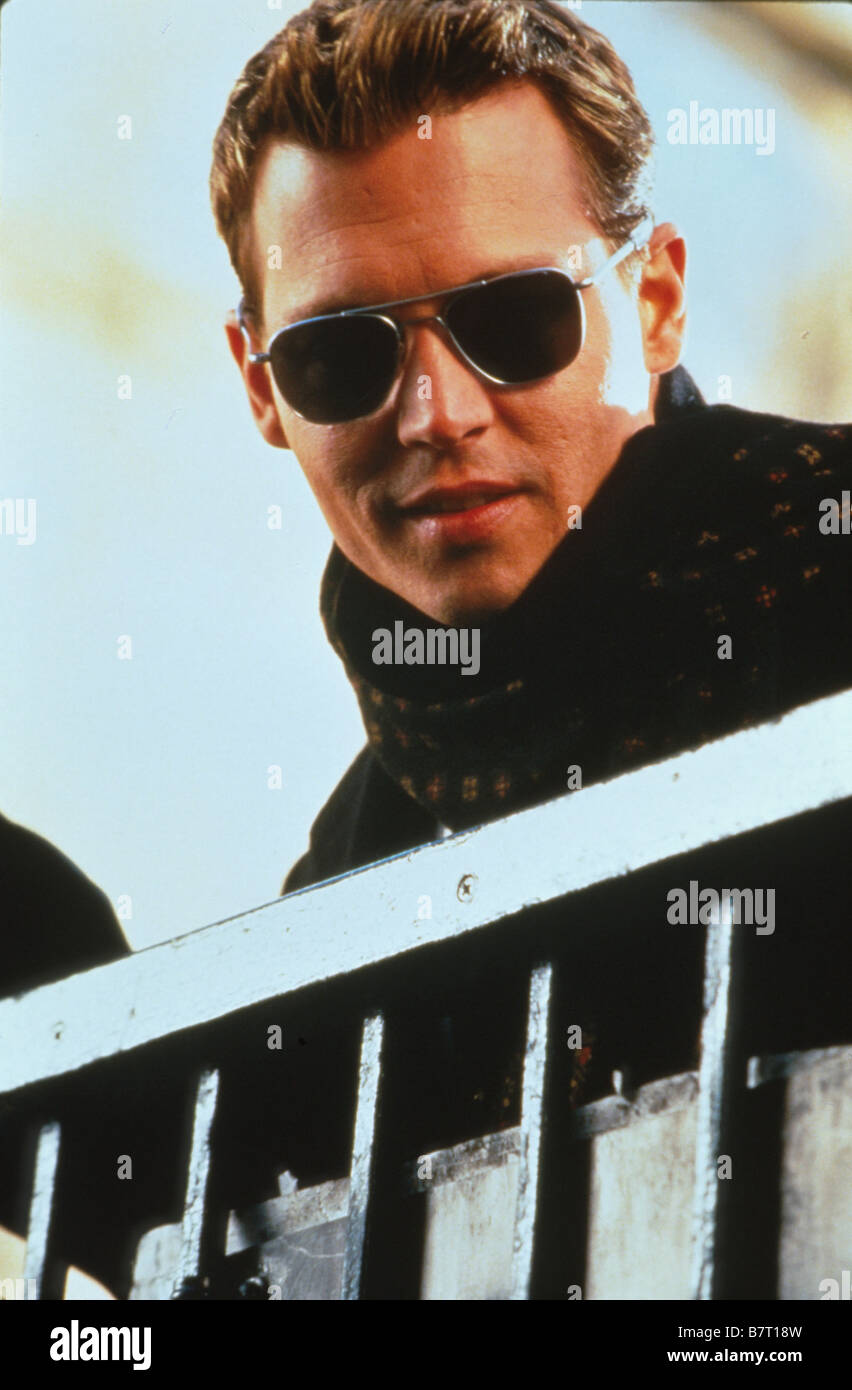 The Astronaut's Wife Year: 1999 USA Johnny Depp Director: Rand Ravich ...