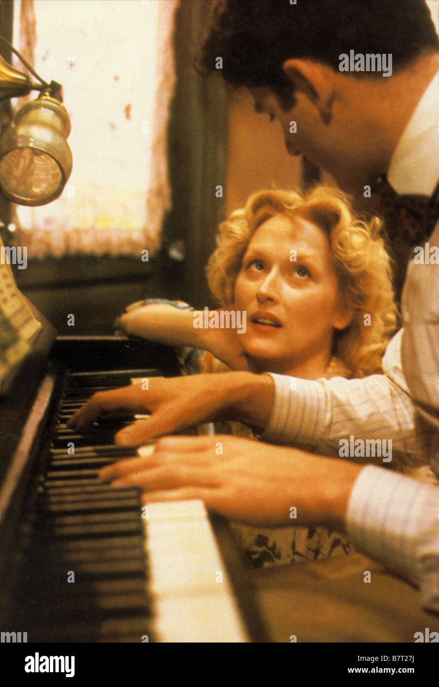 Meryl streep sophie's choice hi-res stock photography and images - Alamy