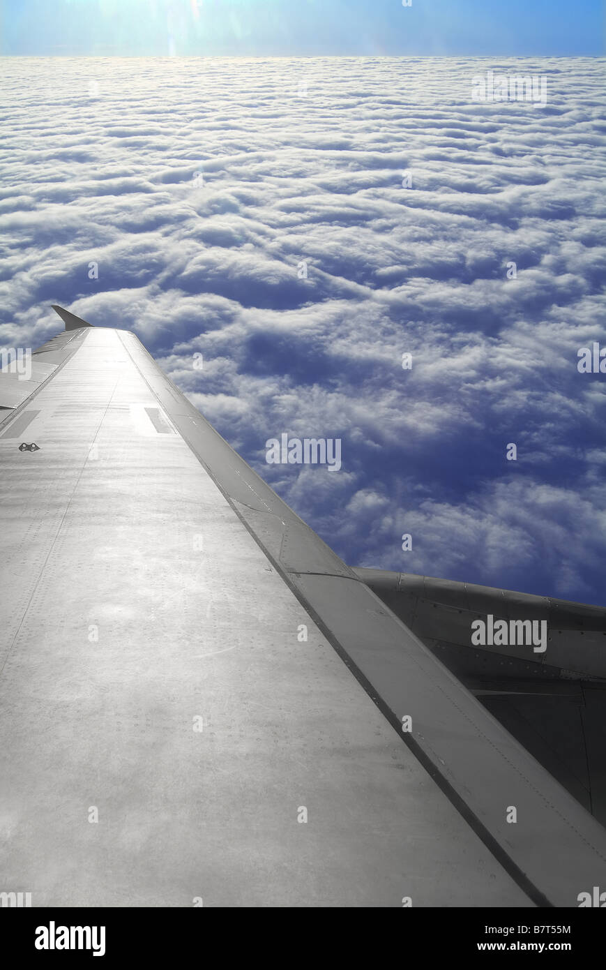 Airplane wing at night hi-res stock photography and images - Alamy