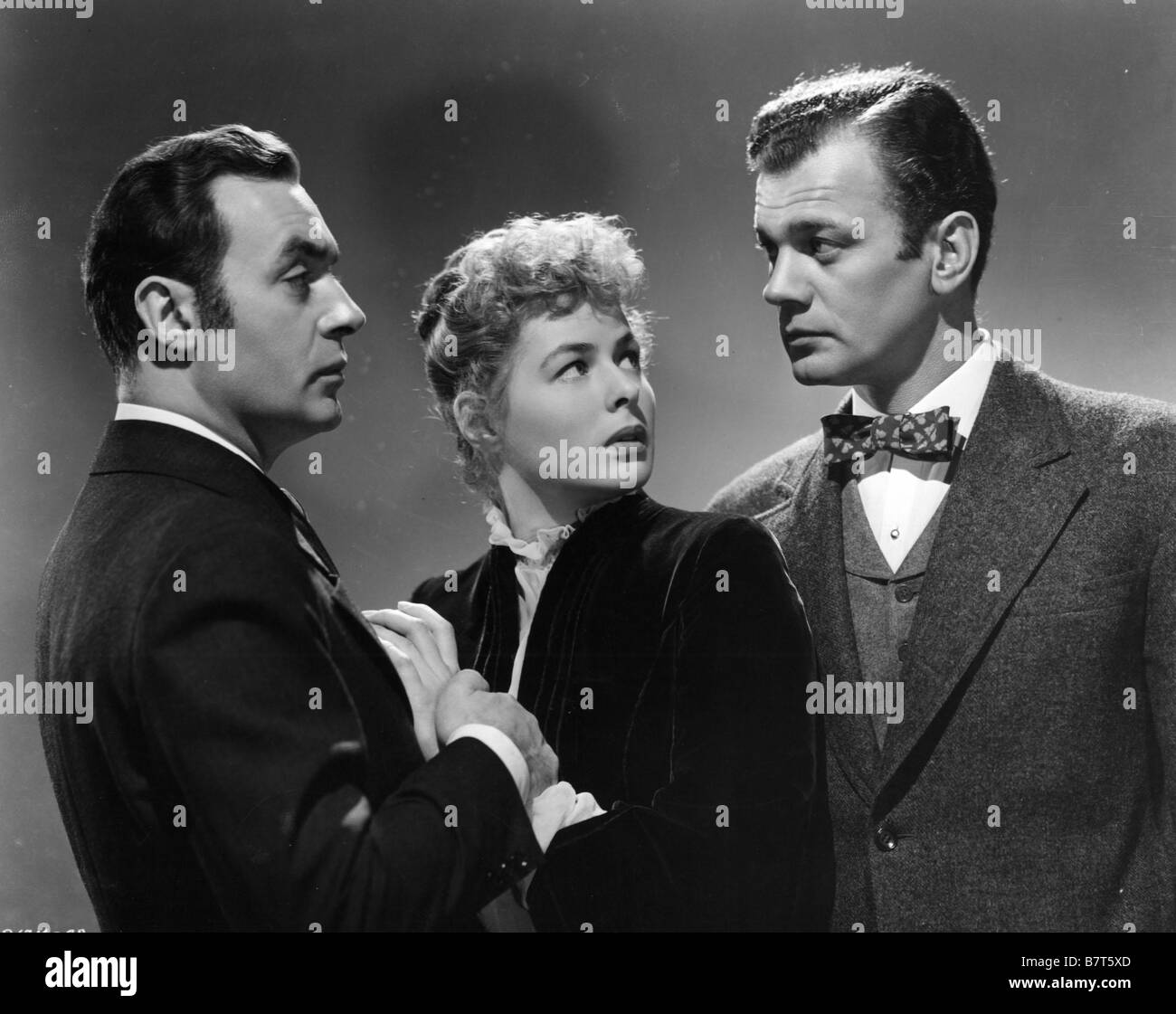 Gaslight 1944 ingrid bergman Black and White Stock Photos & Images - Alamy