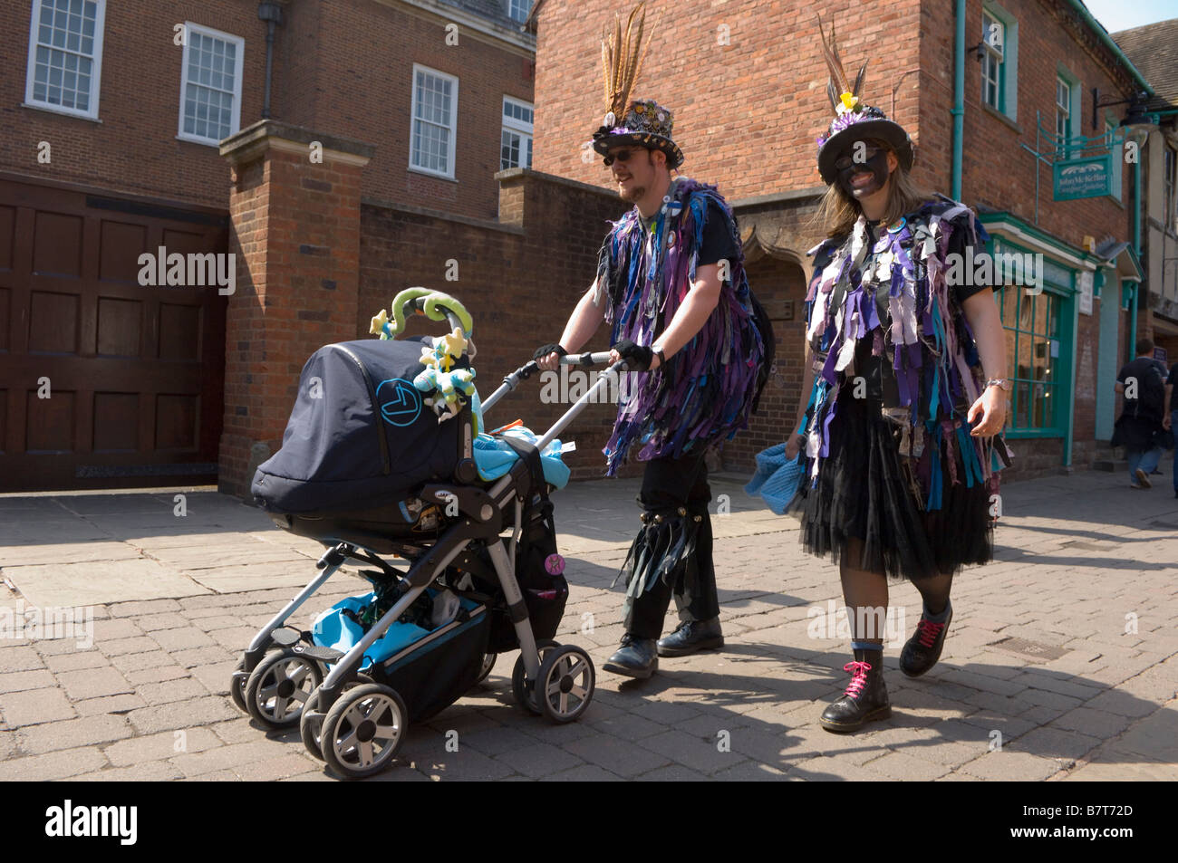 Go go dancers hi-res stock photography and images - Alamy