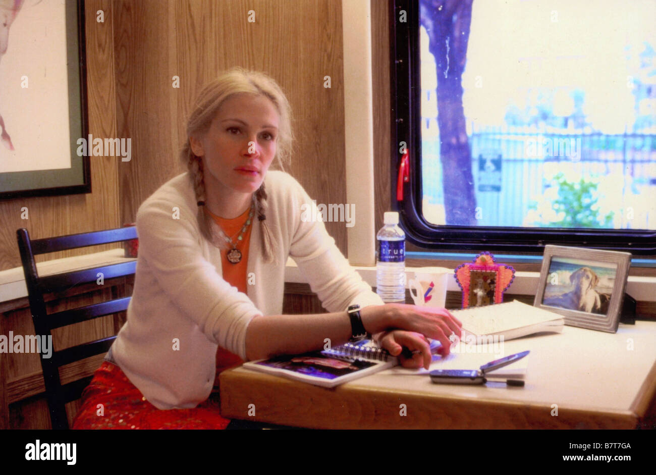 Full frontal FULL FRONTAL Year: 2002 USA Julia Roberts Director: Steven ...