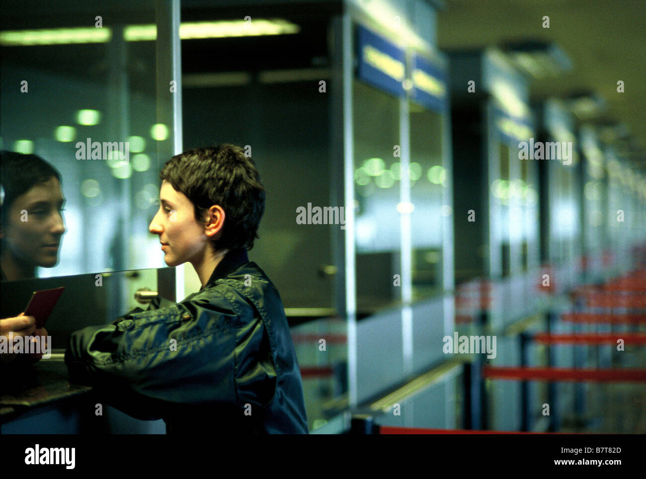 Head On Gegen Die Wand Year 2004 Germany Sibel Kekilli Director Fatih Akin All 2004 Stock