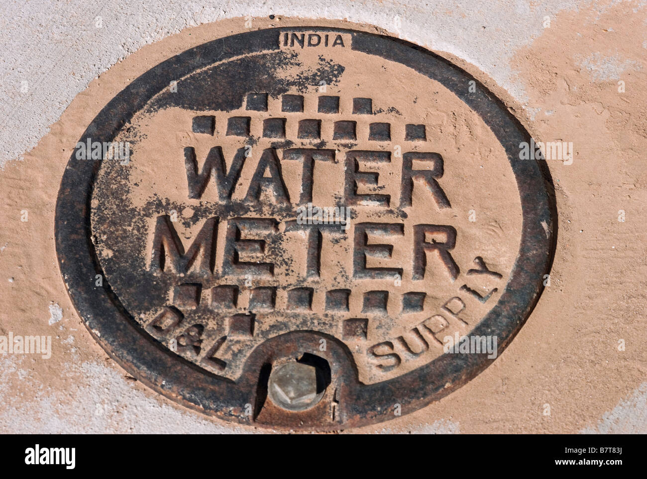 Water meter cover hi-res stock photography and images - Alamy