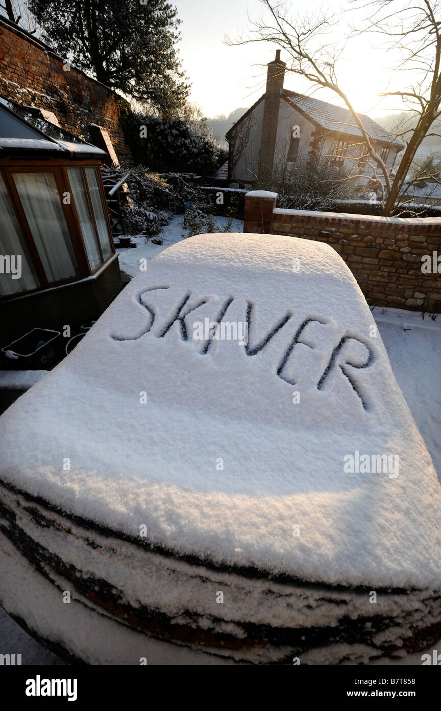 Car stuck on driveway hi-res stock photography and images - Alamy