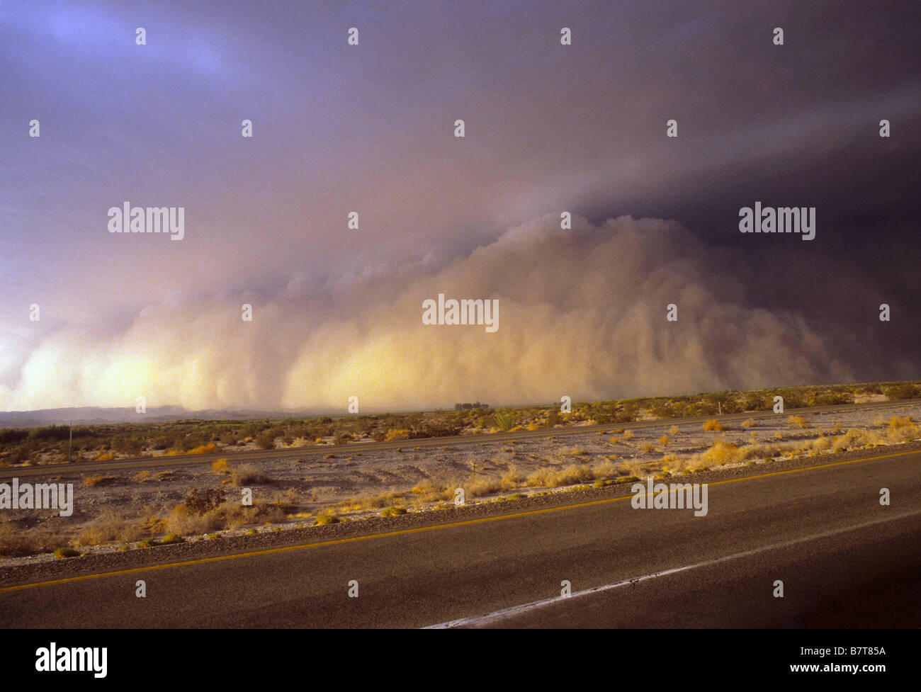 Dust storm billows across the Southern Arizona desert next to ...